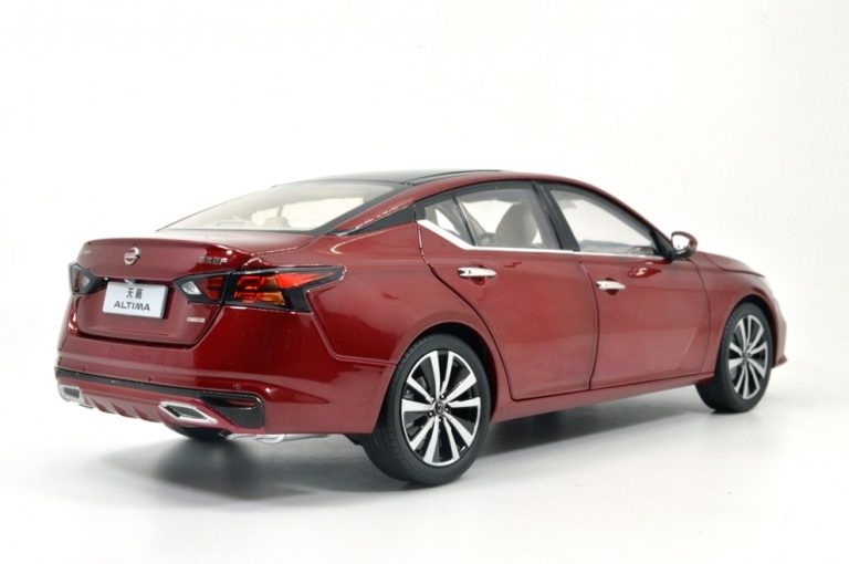 1:18 Nissan Altima/Teana 2019 Red Diecast Model Car - Paudi Model ...