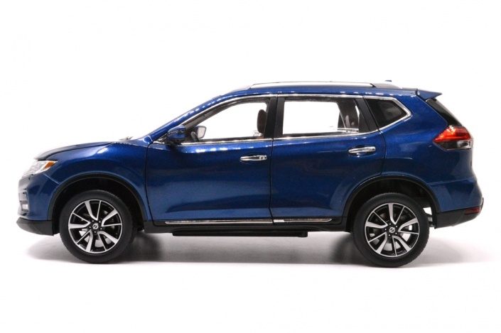 1/18 Nissan Rogue 2018 Diecast model car is available - Paudi Model ...