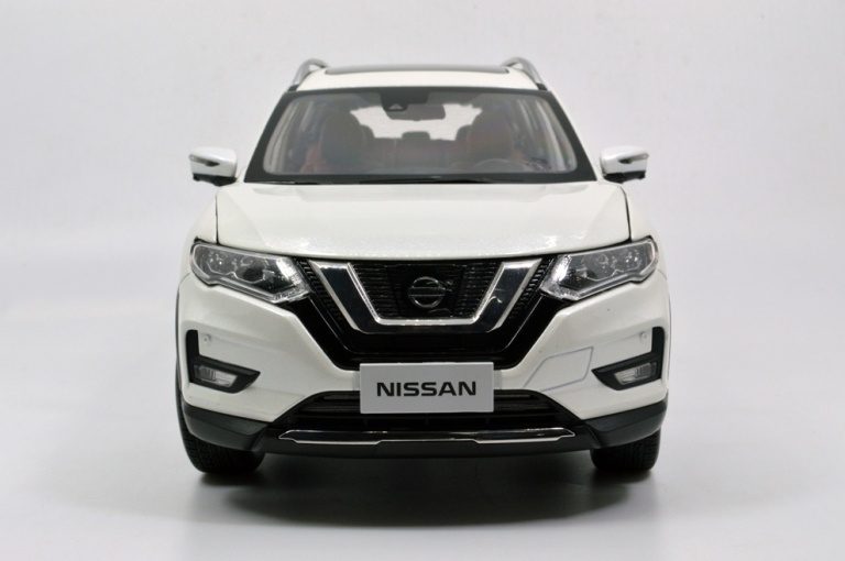 1/18 Nissan Rogue 2018 Diecast model car is available - Paudi Model ...